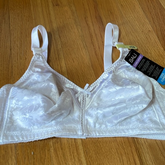 Bali | Intimates & Sleepwear | Bali Bra | Poshmark